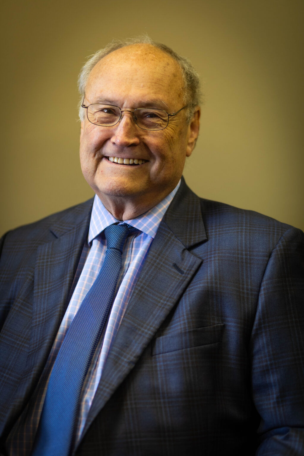 Robert Sternhell – Solutient Corporation